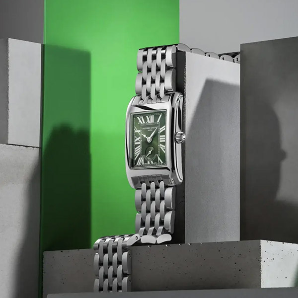 Classics Carree Small Seconds | Maison Cadrans